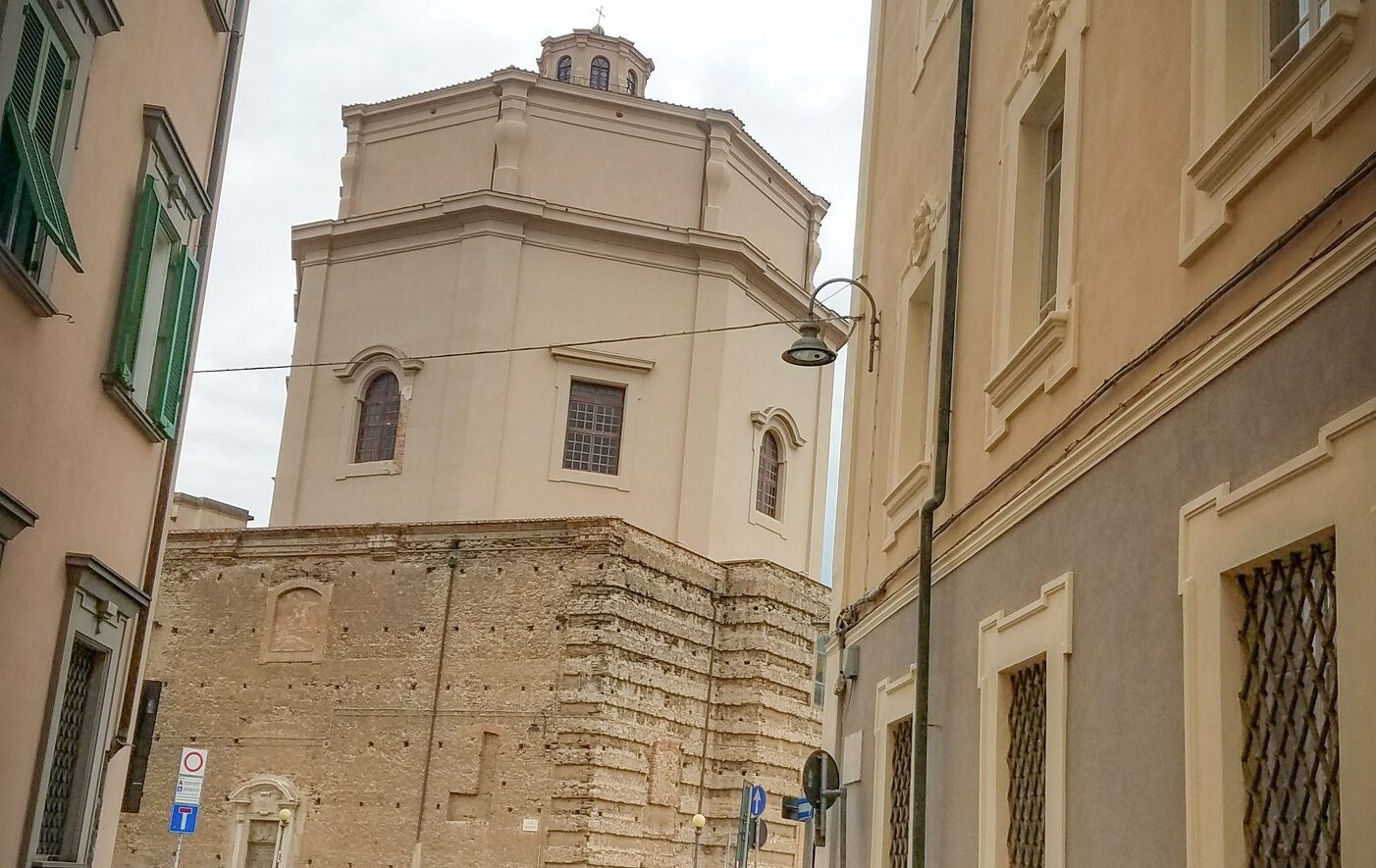 Tour on the Lily Trail | Visit Livorno